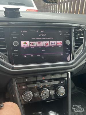 Blue Volkswagen T-Roc 2019 in Kaunas, with an engine capacity of 2.00 L and mileage of 174 thousand km for 18700 €, photo 11 on AUTOMOTO.COM.LV