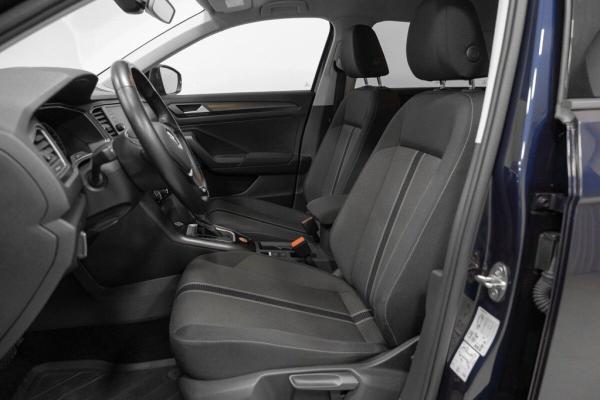 Blue Volkswagen T-Roc 2019 in Vilnius, with an engine capacity of 1.50 L and mileage of 130 thousand km for 19900 €, photo 7 on AUTOMOTO.COM.LV