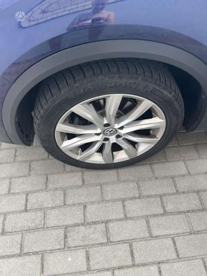 Zils Volkswagen T-Roc 2019 Kauņa, ar dzinēja tilpumu 1.97 L un nobraukumu 175 tūkst. km par 17900 €, foto 17 vietnē AUTOMOTO.COM.LV