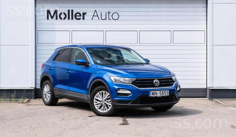 Zils Volkswagen T-Roc 2020 Rīga, ar dzinēja tilpumu 1.00 L un nobraukumu 41 tūkst. km par 19400 €, foto 2 vietnē AUTOMOTO.COM.LV