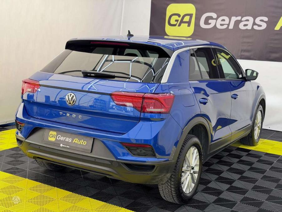 Zils Volkswagen T-Roc 2020 Viļņa, ar dzinēja tilpumu 1.50 L un nobraukumu 84 tūkst. km par 17350 €, foto 4 vietnē AUTOMOTO.COM.LV