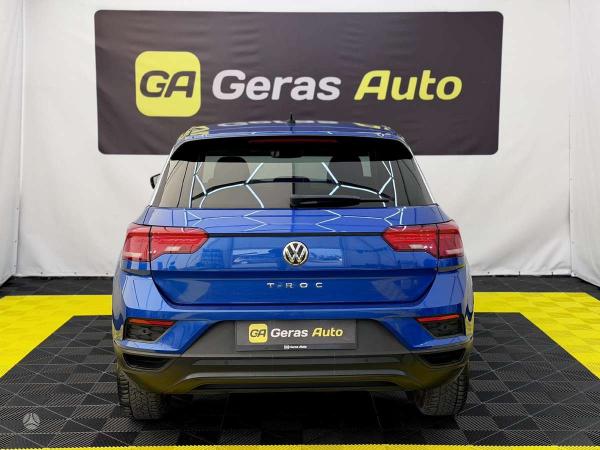 Blue Volkswagen T-Roc 2020 in Vilnius, with an engine capacity of 1.50 L and mileage of 84 thousand km for 16990 €, photo 5 on AUTOMOTO.COM.LV