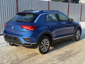 Blue Volkswagen T-Roc 2020 in Vilkaviskis, with an engine capacity of 1.50 L and mileage of 52 thousand km for 19200 €, photo 6 on AUTOMOTO.COM.LV