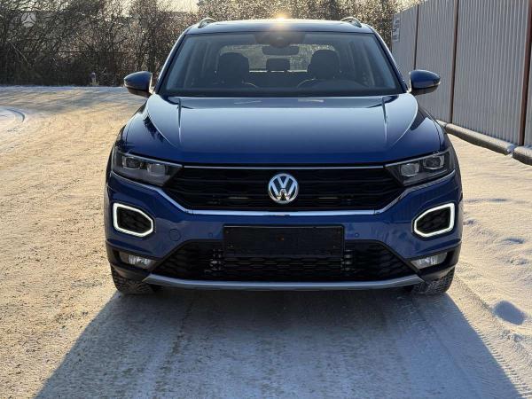 Zils Volkswagen T-Roc 2020 Vilkaviškis, ar dzinēja tilpumu 1.50 L un nobraukumu 52 tūkst. km par 19200 €, foto 8 vietnē AUTOMOTO.COM.LV