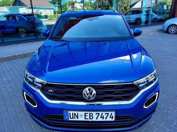 Blue Volkswagen T-Roc 2020 in Moletai, with an engine capacity of 1.97 L and mileage of 288 thousand km for 17450 €, photo 9 on AUTOMOTO.COM.LV