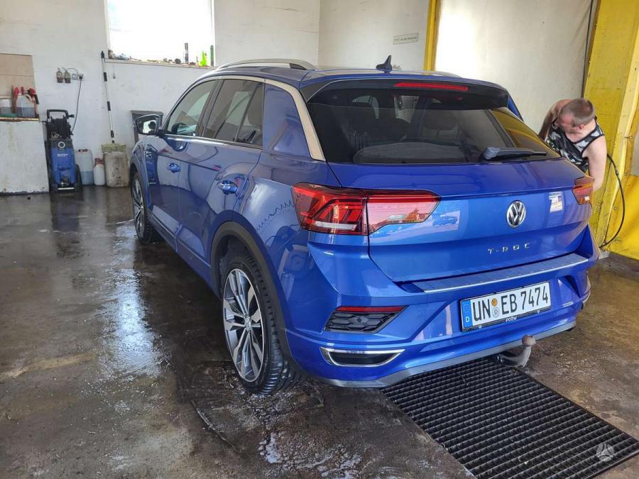 Zils Volkswagen T-Roc 2020 Molėtai, ar dzinēja tilpumu 1.97 L un nobraukumu 288 tūkst. km par 17150 €, foto 22 vietnē AUTOMOTO.COM.LV