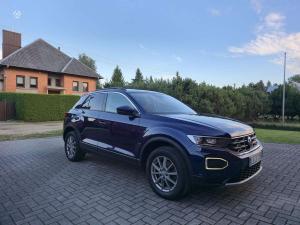 Blue Volkswagen T-Roc 2020 in Vilnius, with an engine capacity of 1.50 L and mileage of 89 thousand km for 18500 €, photo 1 on AUTOMOTO.COM.LV