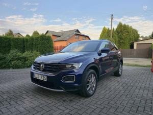 Blue Volkswagen T-Roc 2020 in Vilnius, with an engine capacity of 1.50 L and mileage of 89 thousand km for 18500 €, photo 4 on AUTOMOTO.COM.LV