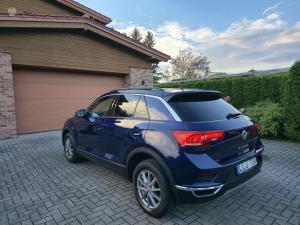 Blue Volkswagen T-Roc 2020 in Vilnius, with an engine capacity of 1.50 L and mileage of 89 thousand km for 18500 €, photo 6 on AUTOMOTO.COM.LV