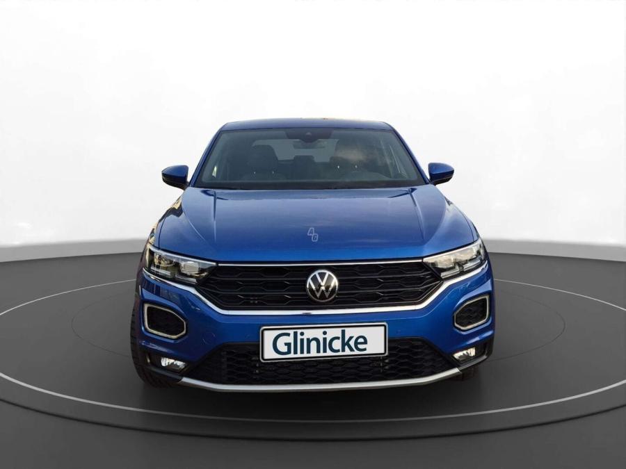Blue Volkswagen T-Roc 2021 in Kaunas, with an engine capacity of 1.50 L and mileage of 38 thousand km for 25857 €, photo 15 on AUTOMOTO.COM.LV