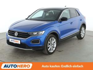 Blue Volkswagen T-Roc 2021 in Kaunas, with an engine capacity of 1.50 L and mileage of 29 thousand km for 28261 €, photo  on AUTOMOTO.COM.LV