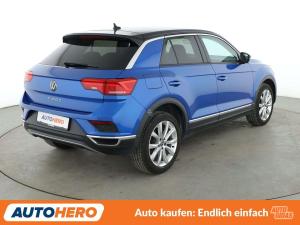Blue Volkswagen T-Roc 2021 in Kaunas, with an engine capacity of 1.50 L and mileage of 29 thousand km for 28261 €, photo 6 on AUTOMOTO.COM.LV