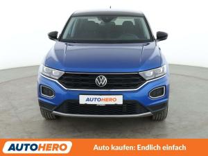 Blue Volkswagen T-Roc 2021 in Kaunas, with an engine capacity of 1.50 L and mileage of 29 thousand km for 28261 €, photo 9 on AUTOMOTO.COM.LV