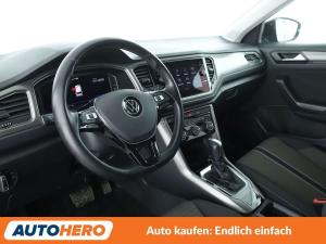 Blue Volkswagen T-Roc 2021 in Kaunas, with an engine capacity of 1.50 L and mileage of 29 thousand km for 28261 €, photo 11 on AUTOMOTO.COM.LV