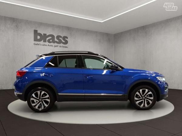 Zils Volkswagen T-Roc 2021 Kauņa, ar dzinēja tilpumu 1.50 L un nobraukumu 25 tūkst. km par 25784 €, foto 6 vietnē AUTOMOTO.COM.LV