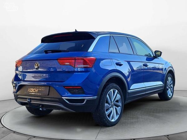 Blue Volkswagen T-Roc 2021 in Kaunas, with an engine capacity of 1.50 L and mileage of 87 thousand km for 24388 €, photo 6 on AUTOMOTO.COM.LV