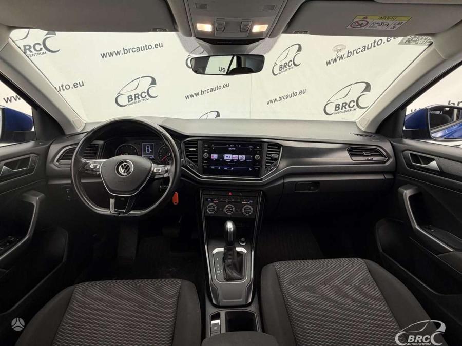Blue Volkswagen T-Roc 2021 in Vilnius, with an engine capacity of 1.50 L and mileage of 183 thousand km for 12500 €, photo 5 on AUTOMOTO.COM.LV
