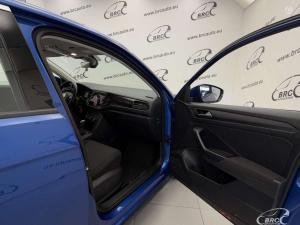 Blue Volkswagen T-Roc 2021 in Vilnius, with an engine capacity of 1.50 L and mileage of 183 thousand km for 12500 €, photo 9 on AUTOMOTO.COM.LV