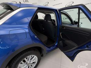 Blue Volkswagen T-Roc 2021 in Vilnius, with an engine capacity of 1.50 L and mileage of 183 thousand km for 12500 €, photo 14 on AUTOMOTO.COM.LV