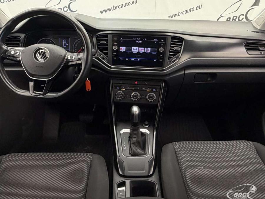 Blue Volkswagen T-Roc 2021 in Vilnius, with an engine capacity of 1.50 L and mileage of 183 thousand km for 12500 €, photo 16 on AUTOMOTO.COM.LV