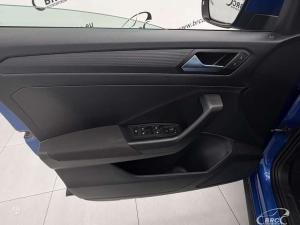 Blue Volkswagen T-Roc 2021 in Vilnius, with an engine capacity of 1.50 L and mileage of 183 thousand km for 12500 €, photo 21 on AUTOMOTO.COM.LV