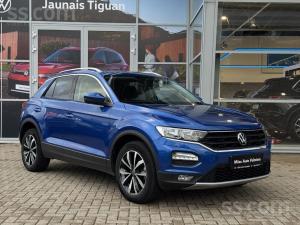 Blue Volkswagen T-Roc 2021 in Valmiera, with an engine capacity of 1.50 L and mileage of 73 thousand km for 17500 €, photo  on AUTOMOTO.COM.LV