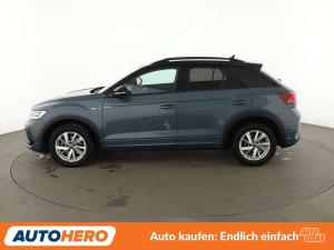 Blue Volkswagen T-Roc 2022 in Kaunas, with an engine capacity of 1.50 L and mileage of 35 thousand km for 28199 €, photo 3 on AUTOMOTO.COM.LV