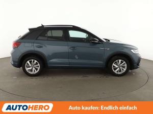 Blue Volkswagen T-Roc 2022 in Kaunas, with an engine capacity of 1.50 L and mileage of 35 thousand km for 28199 €, photo 7 on AUTOMOTO.COM.LV