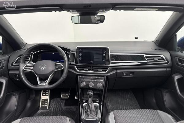 Blue Volkswagen T-Roc 2022 in Kaunas, with an engine capacity of 0.00 L and mileage of 26 thousand km for 24796 €, photo 6 on AUTOMOTO.COM.LV