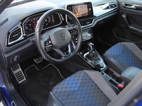 Blue Volkswagen T-Roc 2022 in Vilnius, with an engine capacity of 1.98 L and mileage of 88 thousand km for 28250 €, photo 6 on AUTOMOTO.COM.LV