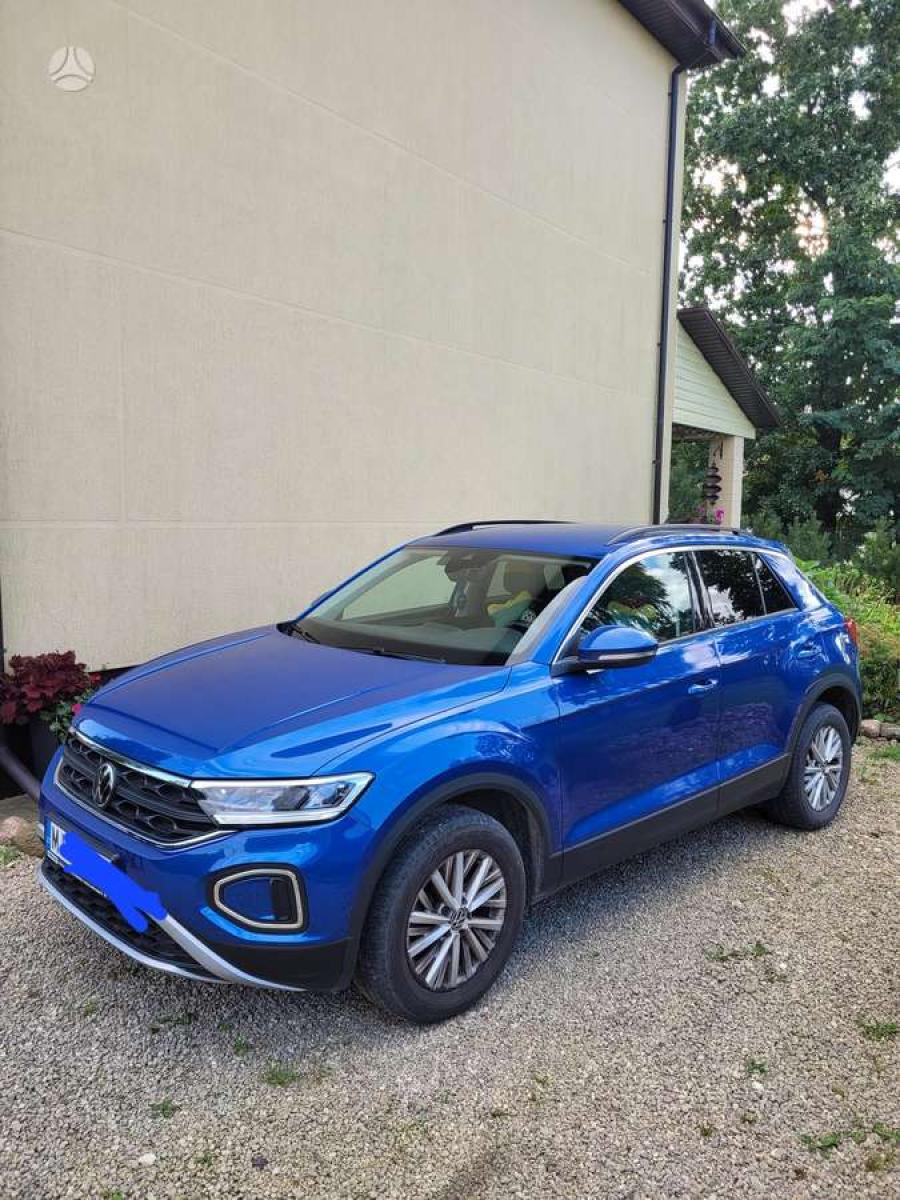 Zils Volkswagen T-Roc 2022 Pasvalys, ar dzinēja tilpumu 1.50 L un nobraukumu 50 tūkst. km par 22900 €, foto 4 vietnē AUTOMOTO.COM.LV