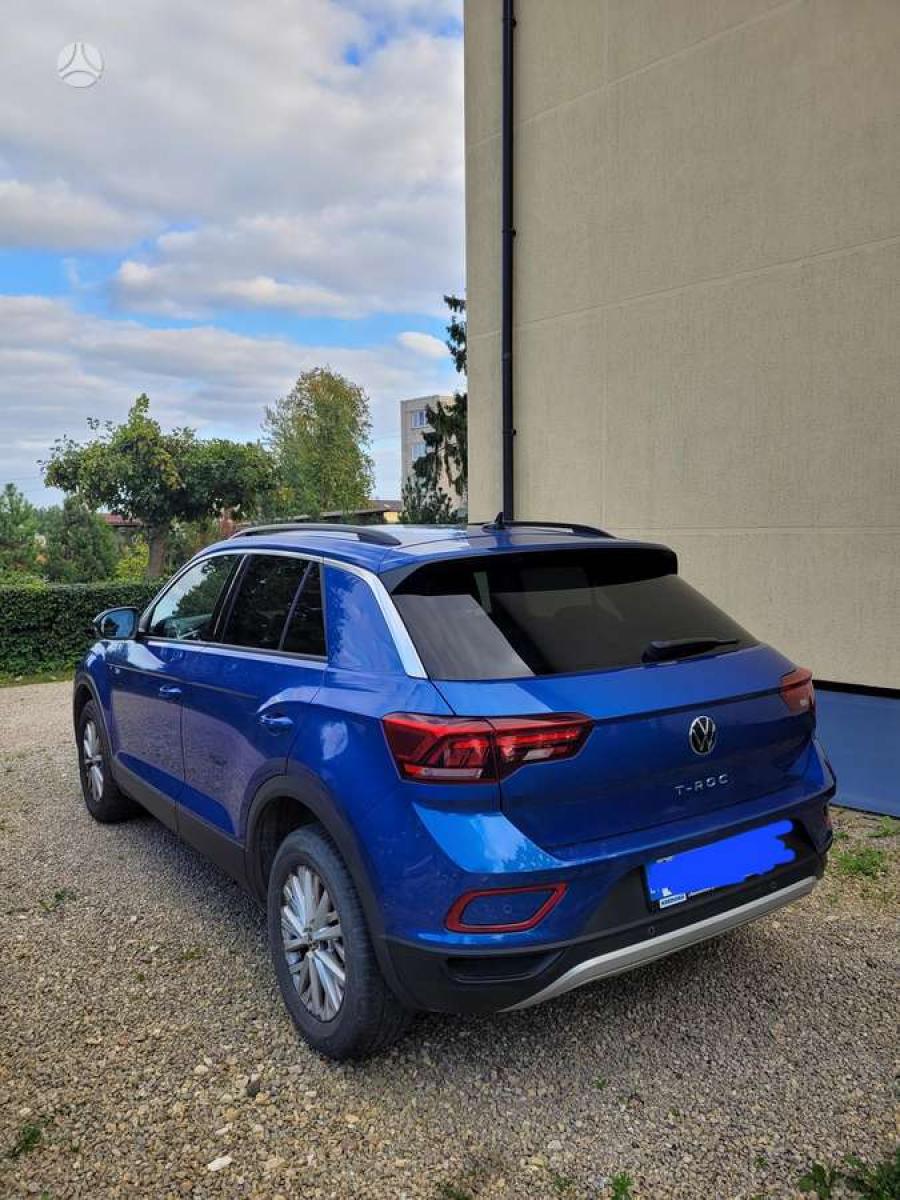 Zils Volkswagen T-Roc 2022 Pasvalys, ar dzinēja tilpumu 1.50 L un nobraukumu 50 tūkst. km par 22900 €, foto 7 vietnē AUTOMOTO.COM.LV