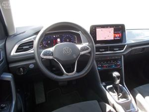 Blue Volkswagen T-Roc 2024 in Kaunas, with an engine capacity of 2.00 L and mileage of 14 thousand km for 33167 €, photo 12 on AUTOMOTO.COM.LV