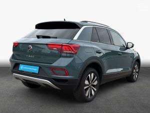 Blue Volkswagen T-Roc 2024 in Kaunas, with an engine capacity of 1.00 L and mileage of 16 thousand km for 26704 €, photo 3 on AUTOMOTO.COM.LV