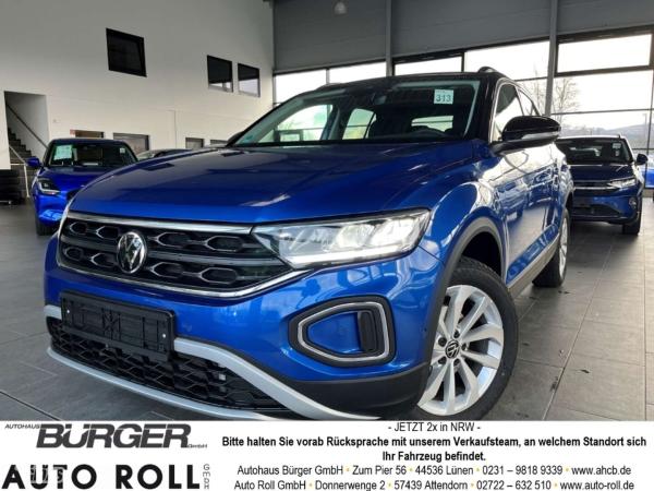 Blue Volkswagen T-Roc 2024 in Kaunas, with an engine capacity of 1.50 L and mileage of 12 thousand km for 30609 €, photo 1 on AUTOMOTO.COM.LV