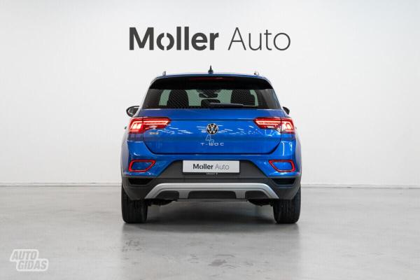 Zils Volkswagen T-Roc 2025 Viļņa, ar dzinēja tilpumu 1.50 L un nobraukumu 20 tūkst. km par 25990 €, foto 6 vietnē AUTOMOTO.COM.LV