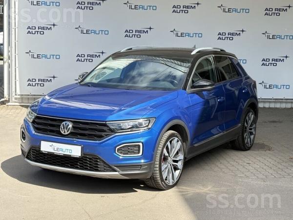 Blue Volkswagen T-Roc 2020 in Riga, with an engine capacity of 2.00 L and mileage of 131 thousand km for 20000 €, photo 1 on AUTOMOTO.COM.LV