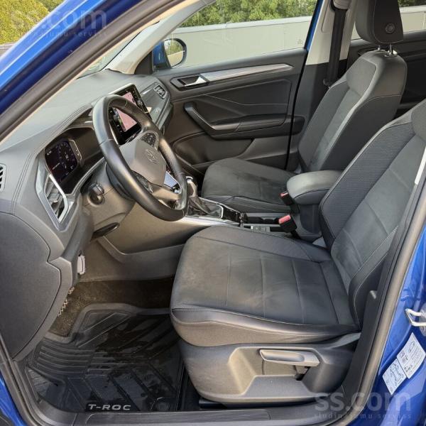 Zils Volkswagen T-Roc 2022 Rīga, ar dzinēja tilpumu 1.50 L un nobraukumu 79 tūkst. km par 22490 €, foto 5 vietnē AUTOMOTO.COM.LV
