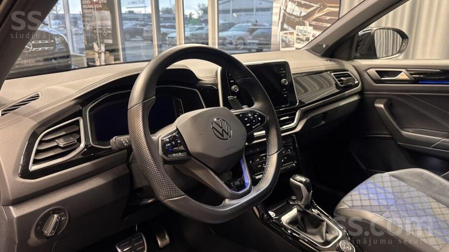 Zils Volkswagen T-Roc 2023 Rīga, ar dzinēja tilpumu 2.00 L un nobraukumu 43 tūkst. km par 29990 €, foto 9 vietnē AUTOMOTO.COM.LV