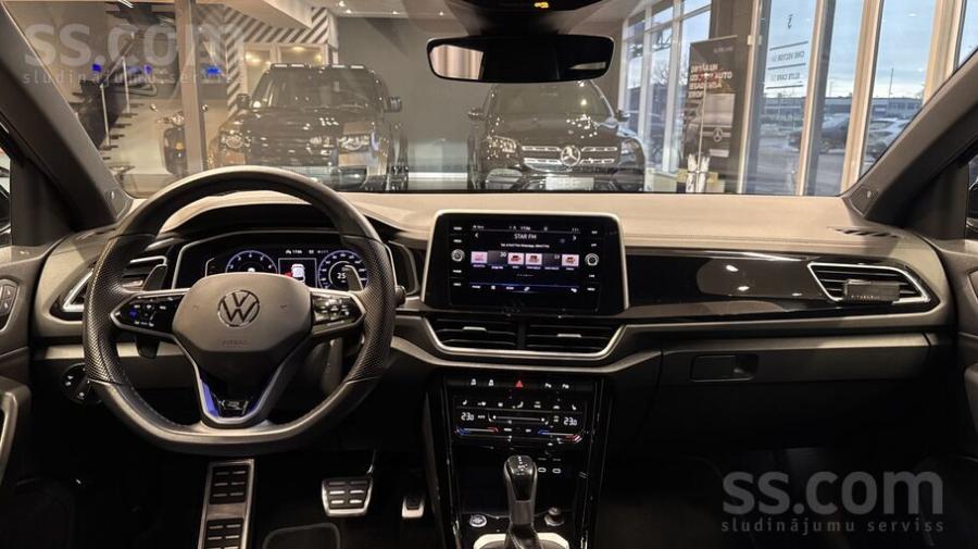 Zils Volkswagen T-Roc 2023 Rīga, ar dzinēja tilpumu 2.00 L un nobraukumu 43 tūkst. km par 29990 €, foto 14 vietnē AUTOMOTO.COM.LV