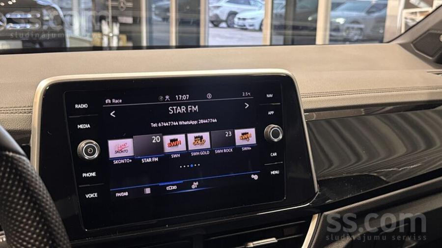 Zils Volkswagen T-Roc 2023 Rīga, ar dzinēja tilpumu 2.00 L un nobraukumu 43 tūkst. km par 29990 €, foto 18 vietnē AUTOMOTO.COM.LV