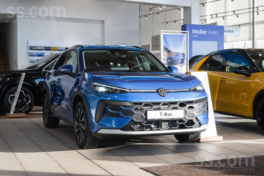 Zils Volkswagen T-Roc 2026 Rīga, ar dzinēja tilpumu 1.50 L un nobraukumu 10 tūkst. km par 36637 €, foto 1 vietnē AUTOMOTO.COM.LV