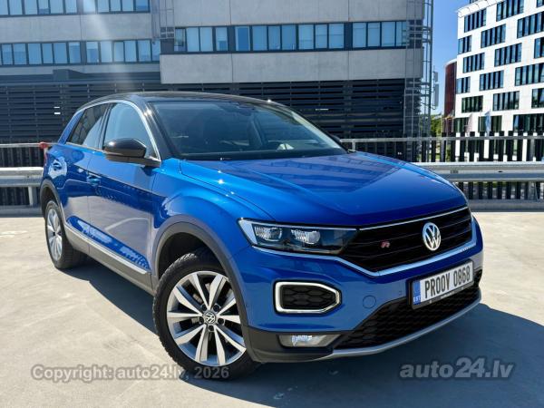 Blue Volkswagen T-Roc 2018 in Tallinn, with an engine capacity of 2.00 L and mileage of 112 thousand km for 17990 €, photo 1 on AUTOMOTO.COM.LV