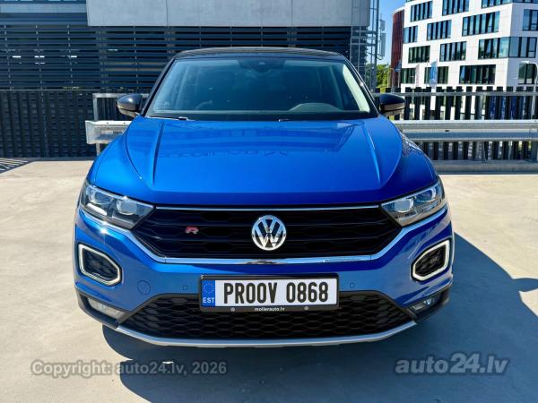 Blue Volkswagen T-Roc 2018 in Tallinn, with an engine capacity of 2.00 L and mileage of 112 thousand km for 17990 €, photo 3 on AUTOMOTO.COM.LV