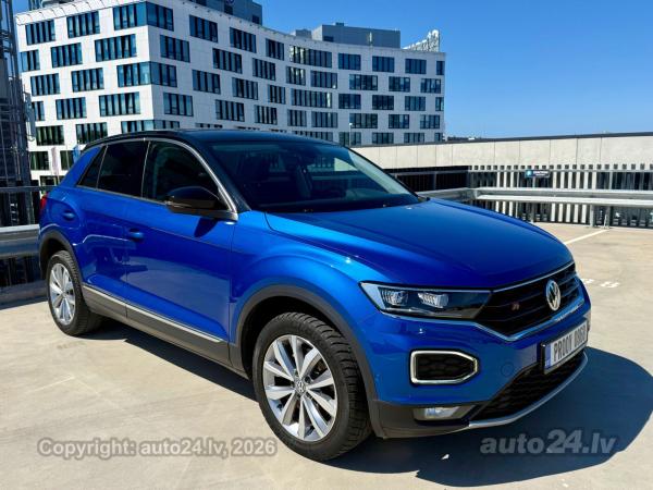 Blue Volkswagen T-Roc 2018 in Tallinn, with an engine capacity of 2.00 L and mileage of 112 thousand km for 17990 €, photo 4 on AUTOMOTO.COM.LV