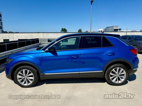 Blue Volkswagen T-Roc 2018 in Tallinn, with an engine capacity of 2.00 L and mileage of 112 thousand km for 17990 €, photo 6 on AUTOMOTO.COM.LV