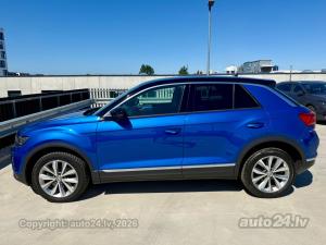 Zils Volkswagen T-Roc 2018 Tallina, ar dzinēja tilpumu 2.00 L un nobraukumu 112 tūkst. km par 17990 €, foto 7 vietnē AUTOMOTO.COM.LV