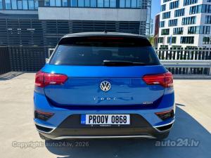 Zils Volkswagen T-Roc 2018 Tallina, ar dzinēja tilpumu 2.00 L un nobraukumu 112 tūkst. km par 17990 €, foto 9 vietnē AUTOMOTO.COM.LV