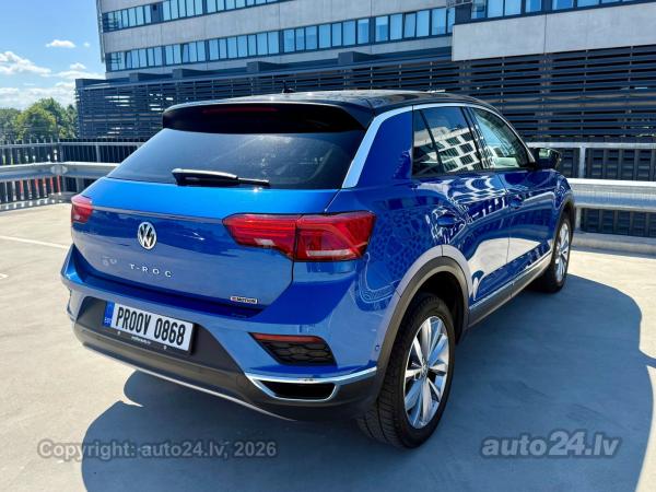 Blue Volkswagen T-Roc 2018 in Tallinn, with an engine capacity of 2.00 L and mileage of 112 thousand km for 17990 €, photo 9 on AUTOMOTO.COM.LV