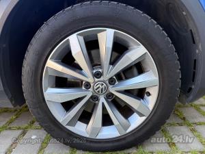 Zils Volkswagen T-Roc 2018 Tallina, ar dzinēja tilpumu 2.00 L un nobraukumu 112 tūkst. km par 17990 €, foto 22 vietnē AUTOMOTO.COM.LV